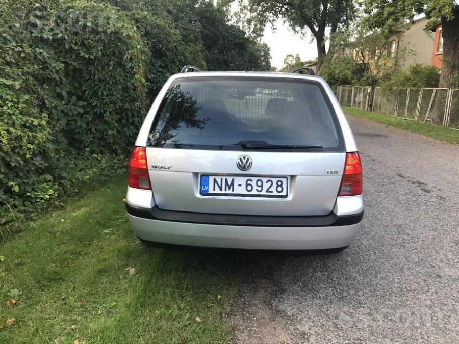 Pelēks Volkswagen golf-variant 2001 Valmiera, ar dzinēja tilpumu 1.90 L un nobraukumu 303 tūkst. km par 1650 €, foto 12 vietnē AUTOMOTO.COM.LV