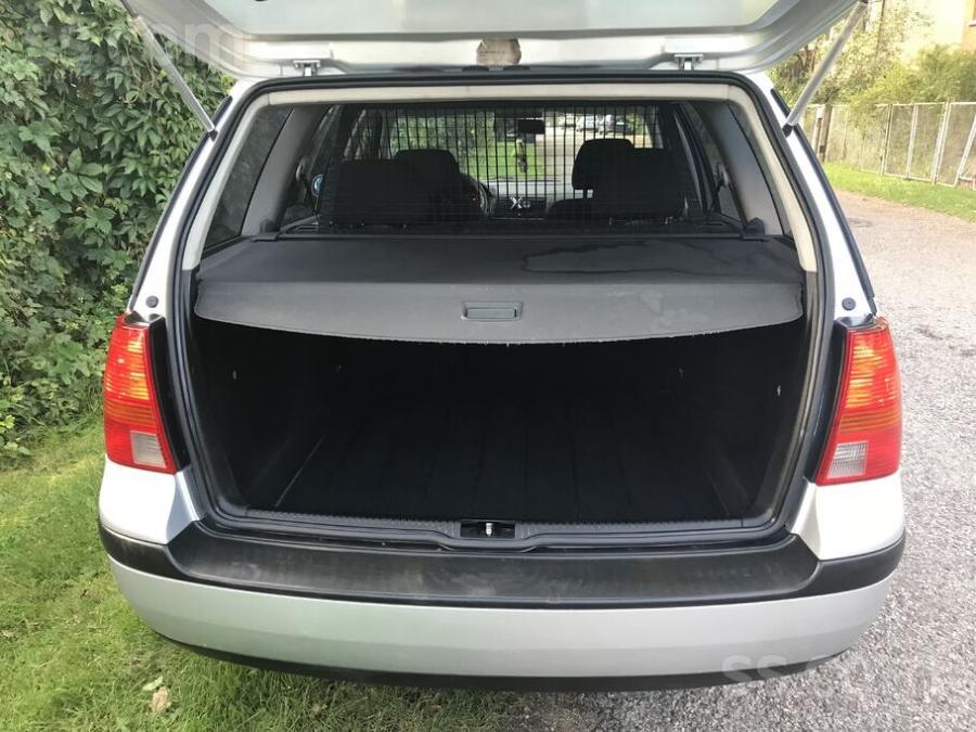 Pelēks Volkswagen golf-variant 2001 Valmiera, ar dzinēja tilpumu 1.90 L un nobraukumu 303 tūkst. km par 1650 €, foto 15 vietnē AUTOMOTO.COM.LV