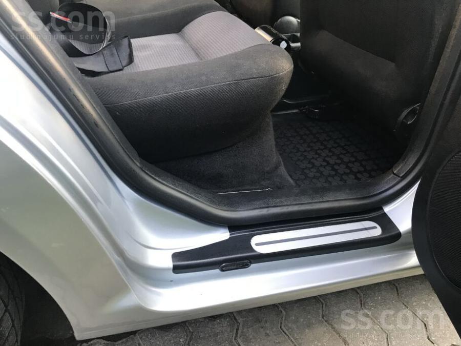 Pelēks Volkswagen golf-variant 2001 Valmiera, ar dzinēja tilpumu 1.90 L un nobraukumu 303 tūkst. km par 1650 €, foto 23 vietnē AUTOMOTO.COM.LV
