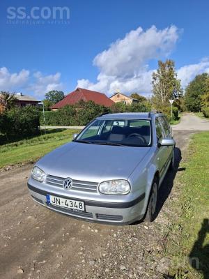 Pelēks Volkswagen golf-variant 2001 Rīga, ar dzinēja tilpumu 1.60 L un nobraukumu 309 tūkst. km par 950 €, foto  vietnē AUTOMOTO.COM.LV