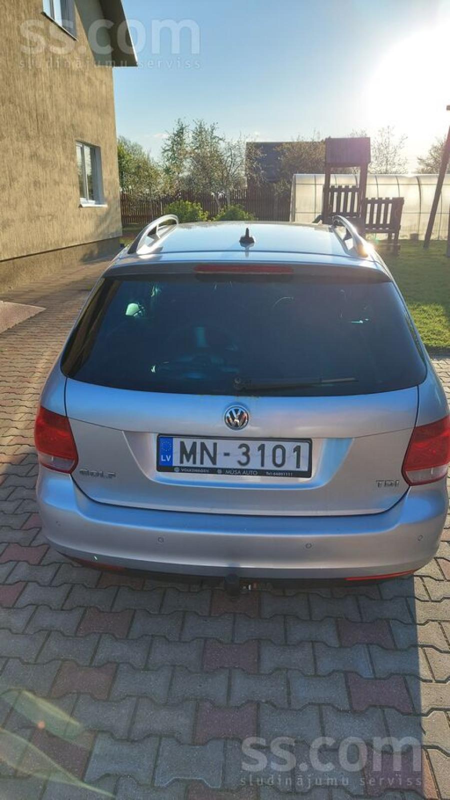 Grey Volkswagen golf-variant 2008 in Valmiera, with an engine capacity of 1.90 L and mileage of 325 thousand km for 1900 €, photo 5 on AUTOMOTO.COM.LV