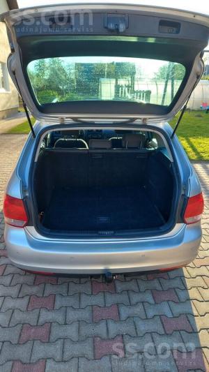 Grey Volkswagen golf-variant 2008 in Valmiera, with an engine capacity of 1.90 L and mileage of 325 thousand km for 1900 €, photo 6 on AUTOMOTO.COM.LV