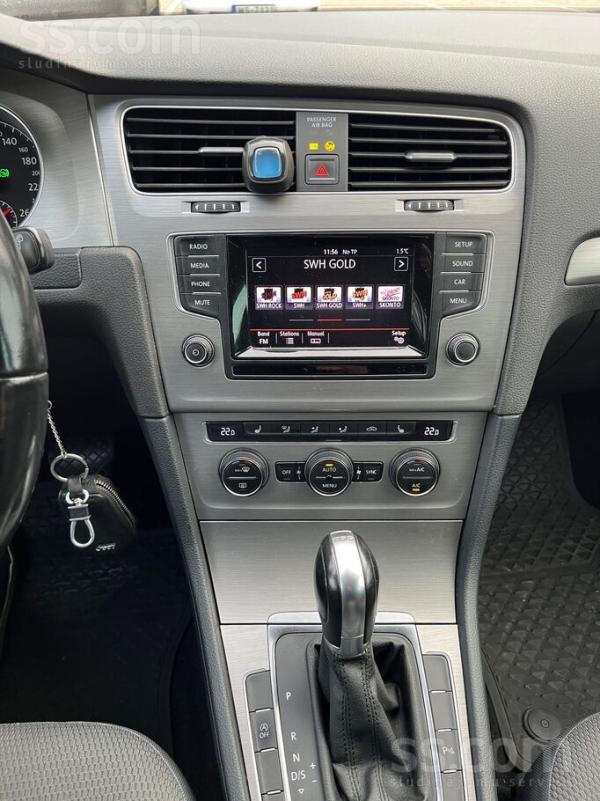 Grey Volkswagen golf-variant 2015 in Riga, with an engine capacity of 1.40 L and mileage of 210 thousand km for 7850 €, photo 3 on AUTOMOTO.COM.LV