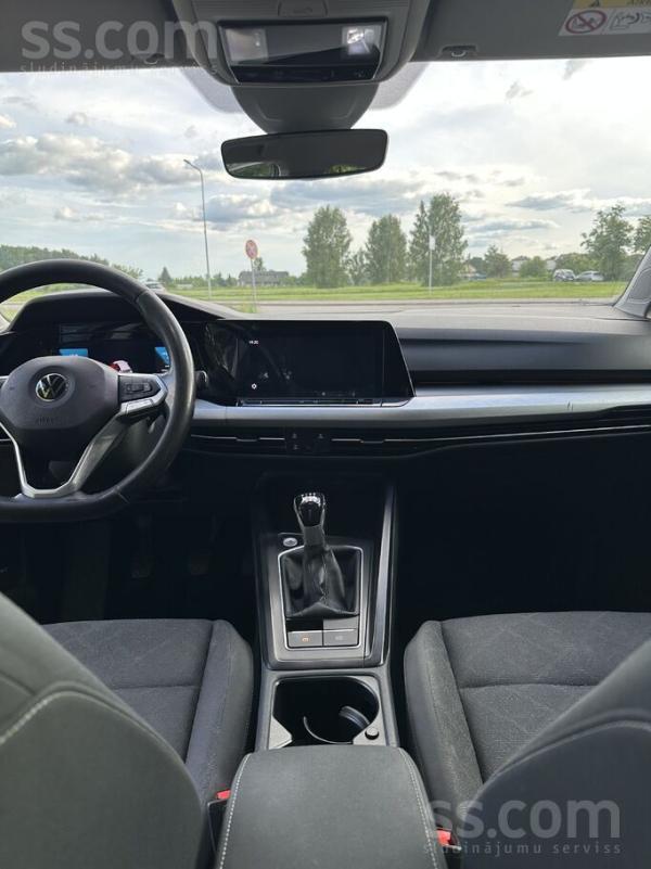 Grey Volkswagen golf-variant 2021 in Riga, with an engine capacity of 1.50 L and mileage of 193 thousand km for 12800 €, photo 9 on AUTOMOTO.COM.LV