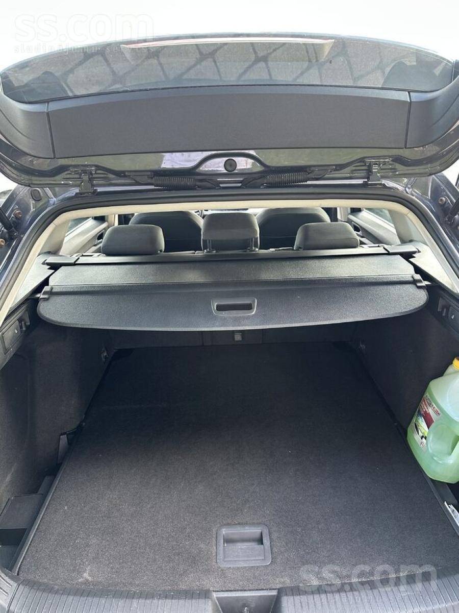 Pelēks Volkswagen golf-variant 2021 Rīga, ar dzinēja tilpumu 1.50 L un nobraukumu 193 tūkst. km par 12800 €, foto 15 vietnē AUTOMOTO.COM.LV