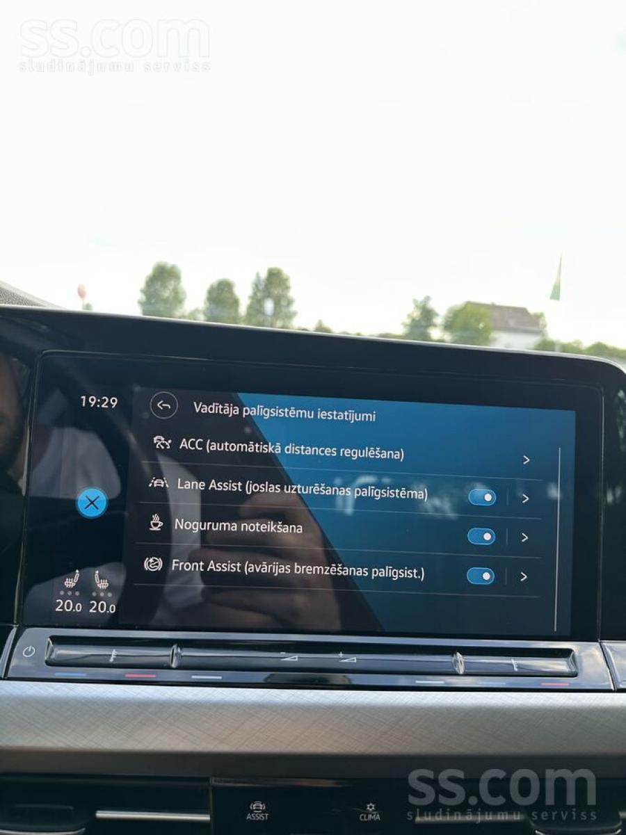 Pelēks Volkswagen golf-variant 2021 Rīga, ar dzinēja tilpumu 1.50 L un nobraukumu 193 tūkst. km par 12800 €, foto 24 vietnē AUTOMOTO.COM.LV