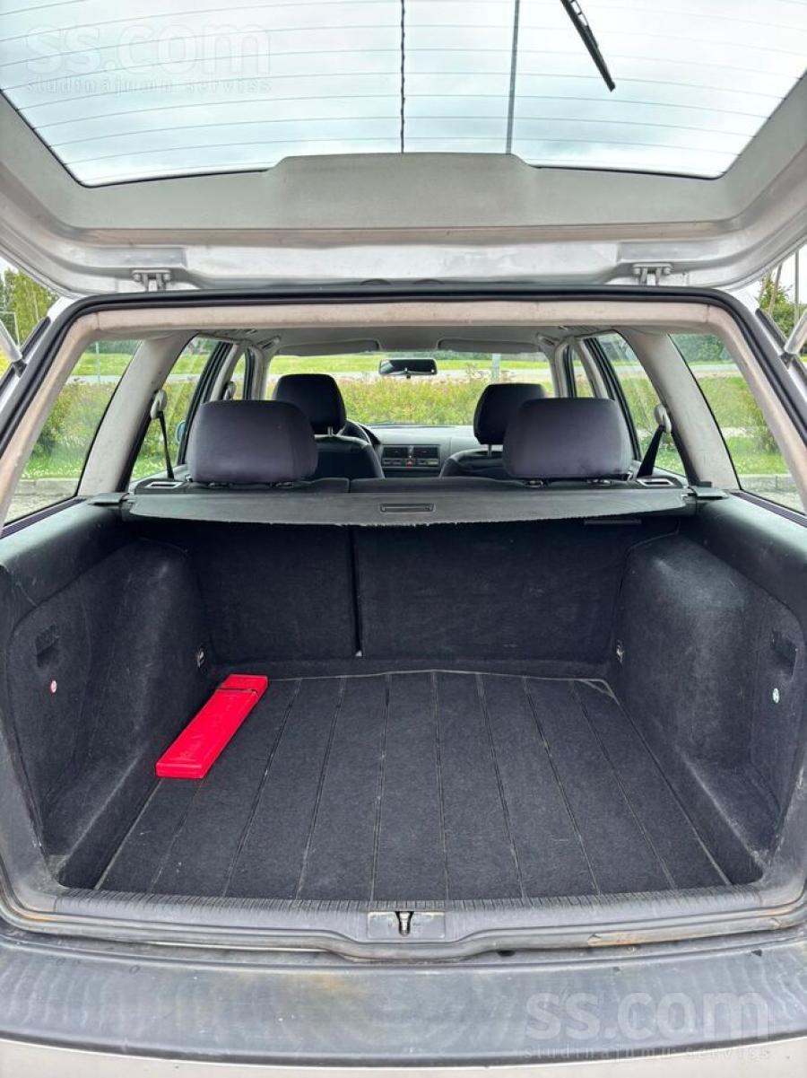 Volkswagen golf-variant 2001 Valka, ar dzinēja tilpumu 1.90 L un nobraukumu 306 tūkst. km par 750 €, foto 6 vietnē AUTOMOTO.COM.LV