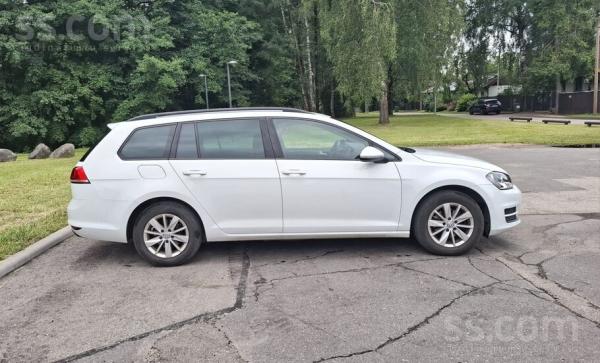 White Volkswagen golf-variant 2016 in Riga, with an engine capacity of 1.40 L and mileage of 150 thousand km for 9500 €, photo 1 on AUTOMOTO.COM.LV