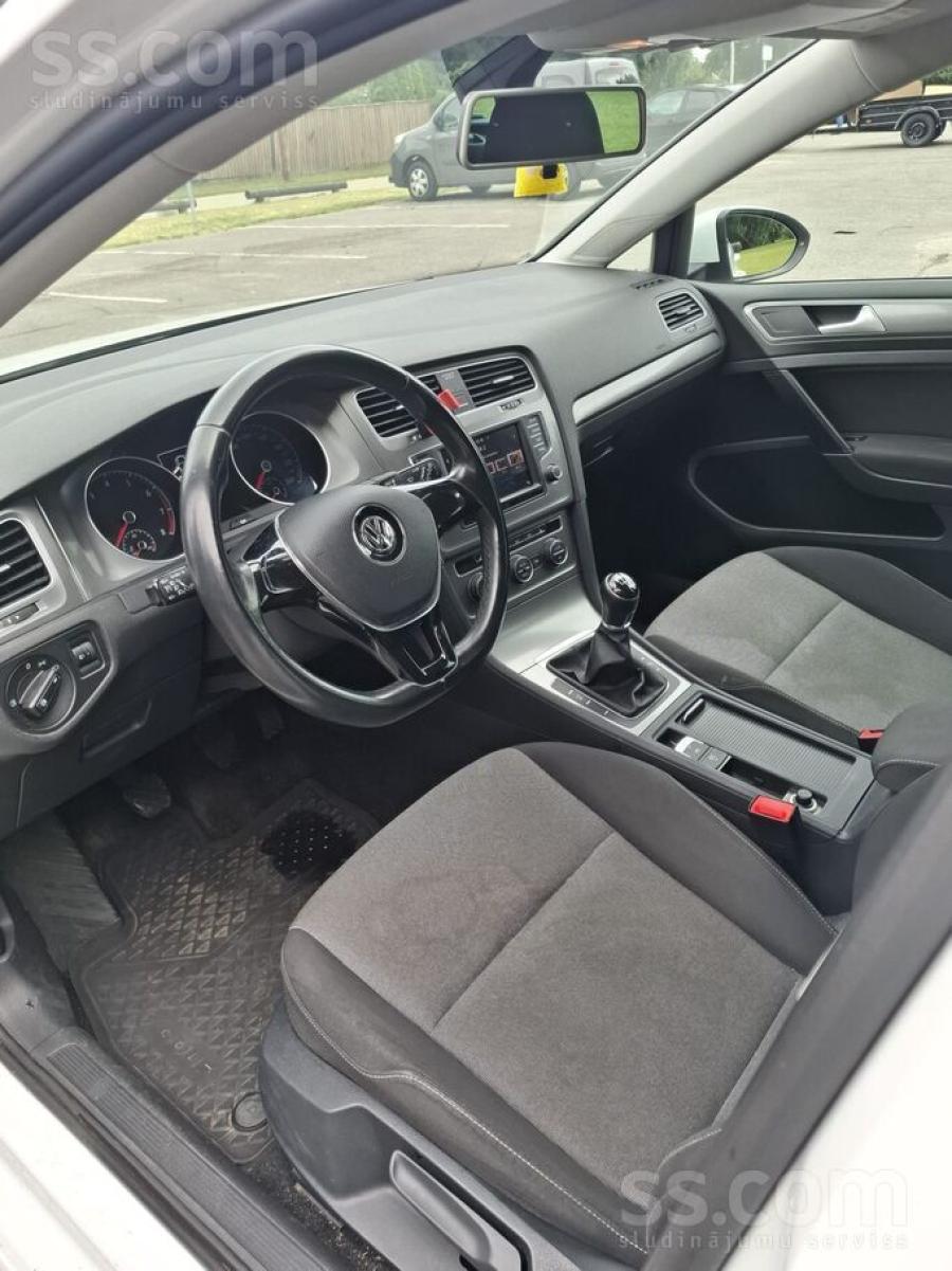 White Volkswagen golf-variant 2016 in Riga, with an engine capacity of 1.40 L and mileage of 150 thousand km for 9500 €, photo 8 on AUTOMOTO.COM.LV