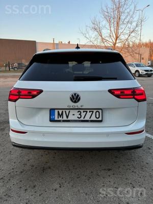 White Volkswagen golf-variant 2021 in Riga, with an engine capacity of 1.50 L and mileage of 214 thousand km for 15290 €, photo 5 on AUTOMOTO.COM.LV