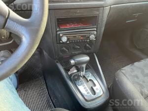 Yellow Volkswagen golf-variant 2002 in Riga, with an engine capacity of 1.90 L and mileage of 408 thousand km for 550 €, photo 7 on AUTOMOTO.COM.LV