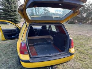 Yellow Volkswagen golf-variant 2002 in Riga, with an engine capacity of 1.90 L and mileage of 408 thousand km for 550 €, photo 8 on AUTOMOTO.COM.LV