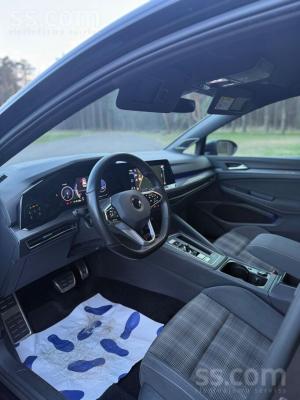 Melns Volkswagen Golf VIII 2022 Rīga, ar dzinēja tilpumu 2.00 L un nobraukumu 86 tūkst. km par 25700 €, foto 8 vietnē AUTOMOTO.COM.LV