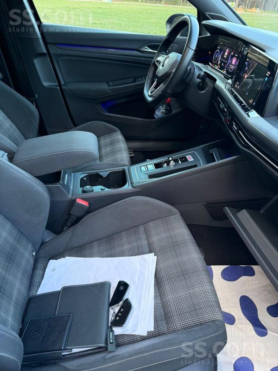 Melns Volkswagen Golf VIII 2022 Rīga, ar dzinēja tilpumu 2.00 L un nobraukumu 86 tūkst. km par 25700 €, foto 9 vietnē AUTOMOTO.COM.LV
