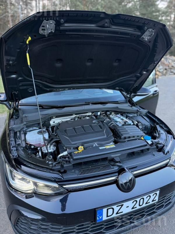 Black Volkswagen Golf VIII 2022 in Riga, with an engine capacity of 2.00 L and mileage of 86 thousand km for 25700 €, photo 10 on AUTOMOTO.COM.LV