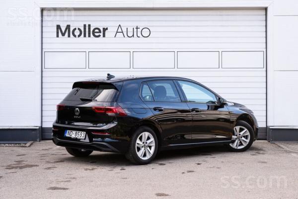 Melns Volkswagen Golf VIII 2022 Rīga, ar dzinēja tilpumu 1.00 L un nobraukumu 133 tūkst. km par 14600 €, foto 3 vietnē AUTOMOTO.COM.LV