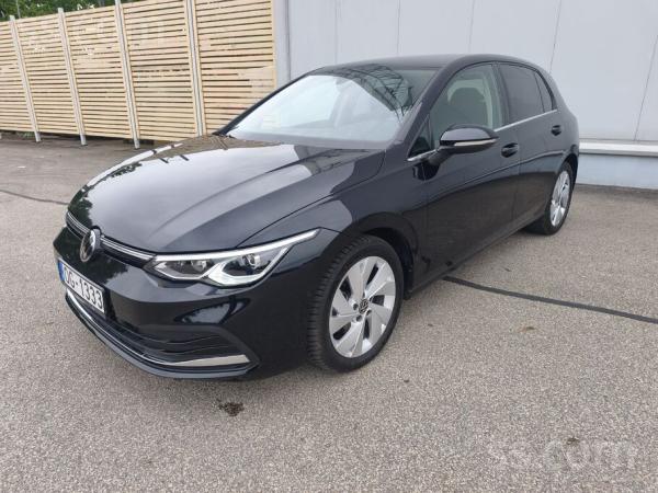 Melns Volkswagen Golf VIII 2022 Rīga, ar dzinēja tilpumu 1.50 L un nobraukumu 40 tūkst. km par 18855 €, foto 2 vietnē AUTOMOTO.COM.LV