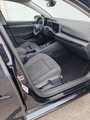 Black Volkswagen Golf VIII 2022 in Riga, with an engine capacity of 1.50 L and mileage of 40 thousand km for 18855 €, photo 7 on AUTOMOTO.COM.LV