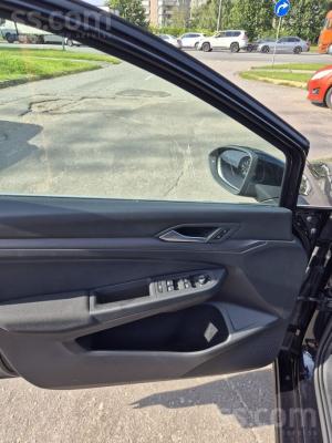 Melns Volkswagen Golf VIII 2022 Rīga, ar dzinēja tilpumu 1.50 L un nobraukumu 36 tūkst. km par 18990 €, foto 14 vietnē AUTOMOTO.COM.LV