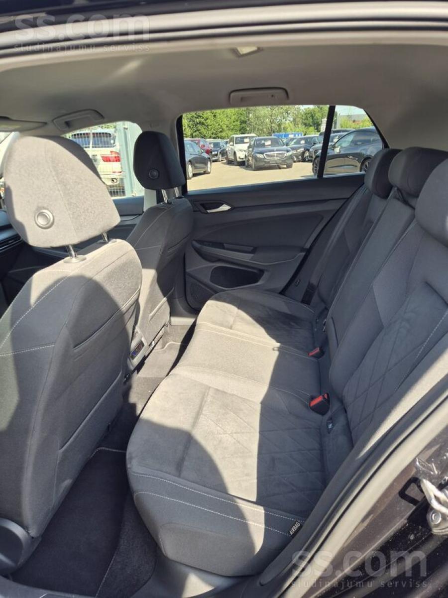 Melns Volkswagen Golf VIII 2022 Rīga, ar dzinēja tilpumu 1.50 L un nobraukumu 36 tūkst. km par 18990 €, foto 15 vietnē AUTOMOTO.COM.LV