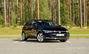 Melns Volkswagen Golf VIII 2022 Rīga, ar dzinēja tilpumu 1.50 L un nobraukumu 36 tūkst. km par 18990 €, foto 3 vietnē AUTOMOTO.COM.LV