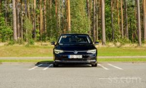 Melns Volkswagen Golf VIII 2022 Rīga, ar dzinēja tilpumu 1.50 L un nobraukumu 36 tūkst. km par 18990 €, foto 4 vietnē AUTOMOTO.COM.LV