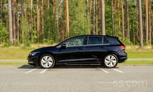 Melns Volkswagen Golf VIII 2022 Rīga, ar dzinēja tilpumu 1.50 L un nobraukumu 36 tūkst. km par 18990 €, foto 6 vietnē AUTOMOTO.COM.LV