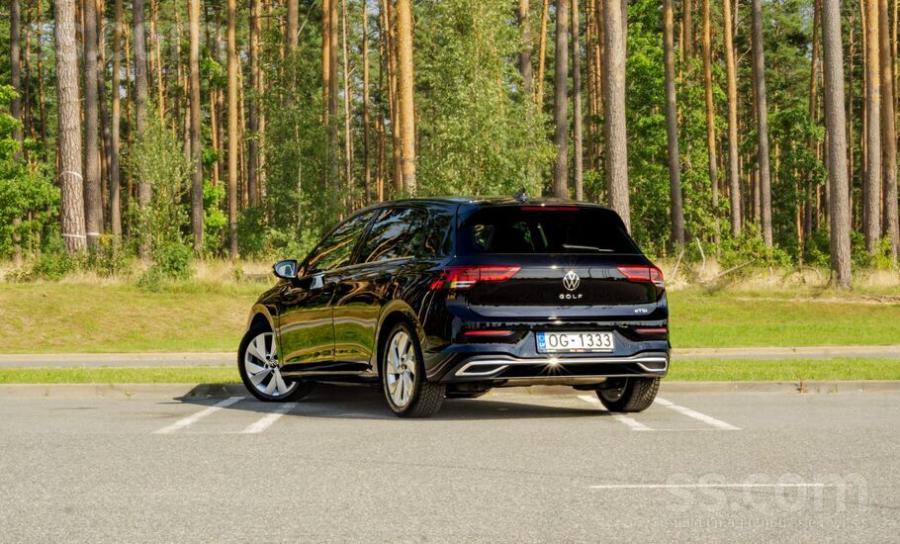 Melns Volkswagen Golf VIII 2022 Rīga, ar dzinēja tilpumu 1.50 L un nobraukumu 36 tūkst. km par 18990 €, foto 9 vietnē AUTOMOTO.COM.LV