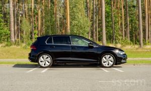 Melns Volkswagen Golf VIII 2022 Rīga, ar dzinēja tilpumu 1.50 L un nobraukumu 36 tūkst. km par 18990 €, foto 10 vietnē AUTOMOTO.COM.LV