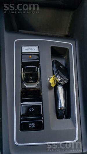 Melns Volkswagen Golf VIII 2022 Rīga, ar dzinēja tilpumu 1.50 L un nobraukumu 36 tūkst. km par 18990 €, foto 17 vietnē AUTOMOTO.COM.LV