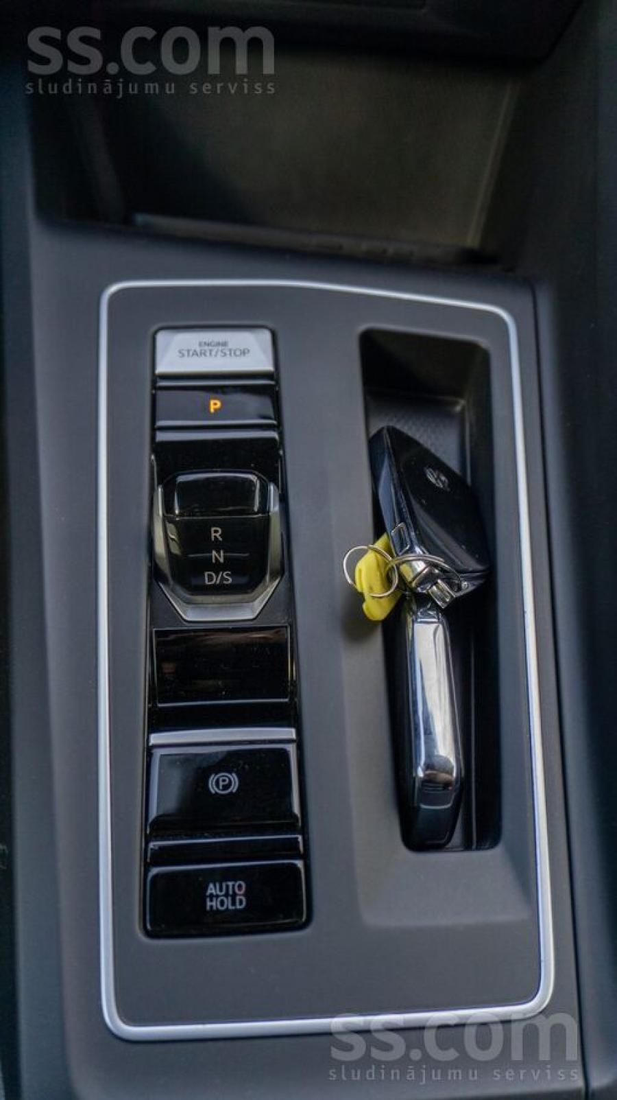 Melns Volkswagen Golf VIII 2022 Rīga, ar dzinēja tilpumu 1.50 L un nobraukumu 36 tūkst. km par 18990 €, foto 17 vietnē AUTOMOTO.COM.LV