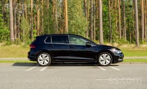 Melns Volkswagen Golf VIII 2022 Rīga, ar dzinēja tilpumu 1.50 L un nobraukumu 36 tūkst. km par 18190 €, foto 10 vietnē AUTOMOTO.COM.LV