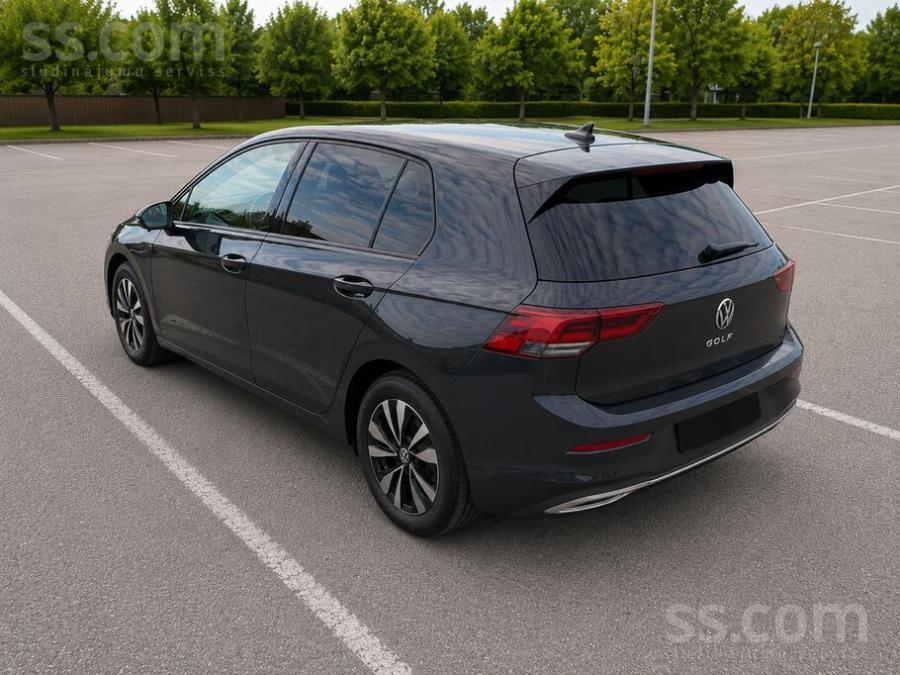 Melns Volkswagen Golf VIII 2023 Rīga, ar dzinēja tilpumu 1.50 L un nobraukumu 65 tūkst. km par 20150 €, foto 4 vietnē AUTOMOTO.COM.LV