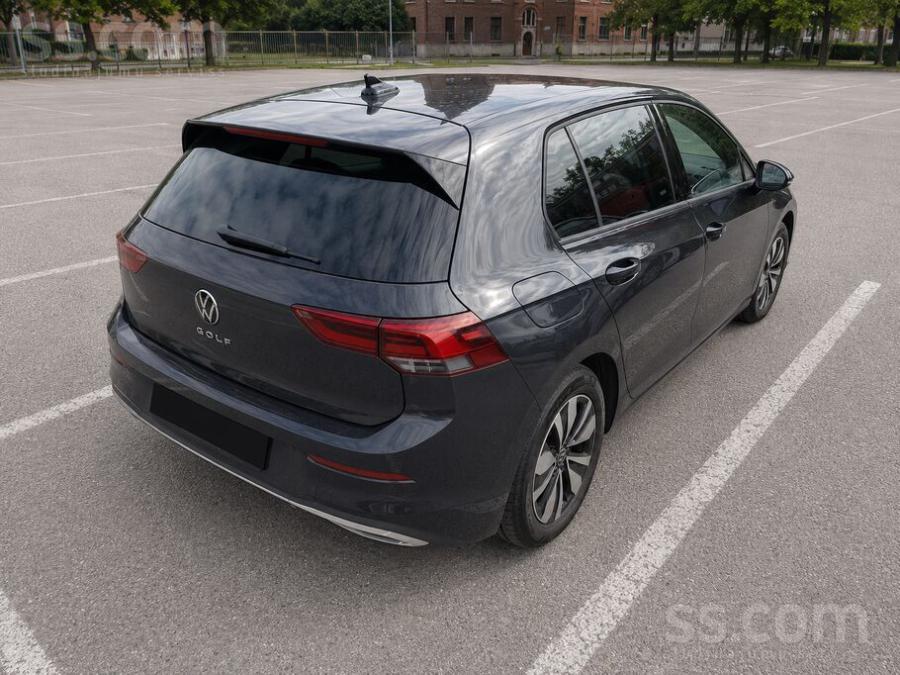 Melns Volkswagen Golf VIII 2023 Rīga, ar dzinēja tilpumu 1.50 L un nobraukumu 65 tūkst. km par 20150 €, foto 5 vietnē AUTOMOTO.COM.LV