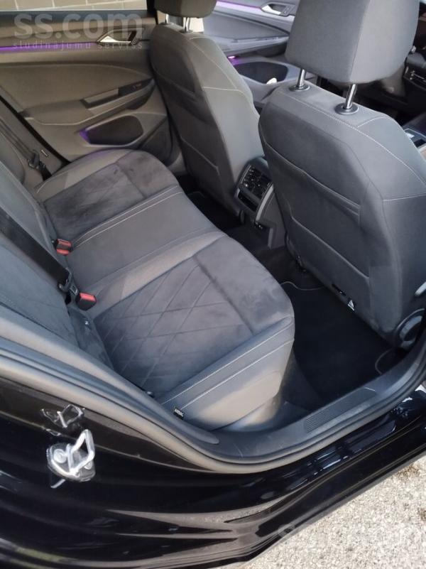 Black Volkswagen Golf VIII 2023 in Riga, with an engine capacity of 1.50 L and mileage of 65 thousand km for 20150 €, photo 9 on AUTOMOTO.COM.LV