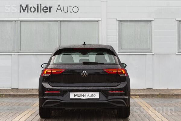 Melns Volkswagen Golf VIII 2023 Ventspils, ar dzinēja tilpumu 2.00 L un nobraukumu 140 tūkst. km par 17000 €, foto 4 vietnē AUTOMOTO.COM.LV