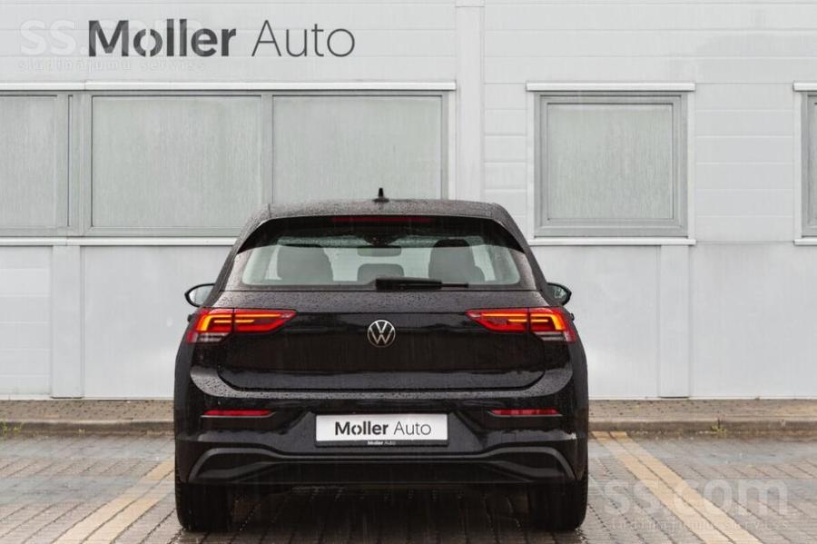Melns Volkswagen Golf VIII 2023 Ventspils, ar dzinēja tilpumu 2.00 L un nobraukumu 140 tūkst. km par 17000 €, foto 5 vietnē AUTOMOTO.COM.LV