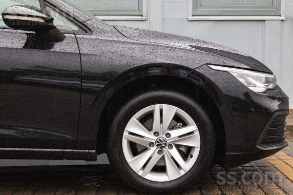 Черный Фольксваген Golf 8 2023 в Вентспилс, объемом двигателя 2.00 л и пробегом 140 тыс. км за 17000 €, фото 10 на AUTOMOTO.COM.LV