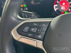 Melns Volkswagen Golf VIII 2024 Rīga, ar dzinēja tilpumu 1.50 L un nobraukumu 33 tūkst. km par 15290 €, foto 10 vietnē AUTOMOTO.COM.LV