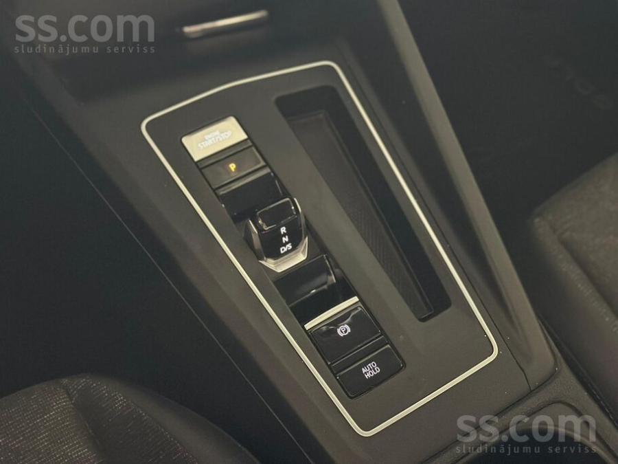 Melns Volkswagen Golf VIII 2024 Rīga, ar dzinēja tilpumu 1.50 L un nobraukumu 33 tūkst. km par 15290 €, foto 14 vietnē AUTOMOTO.COM.LV