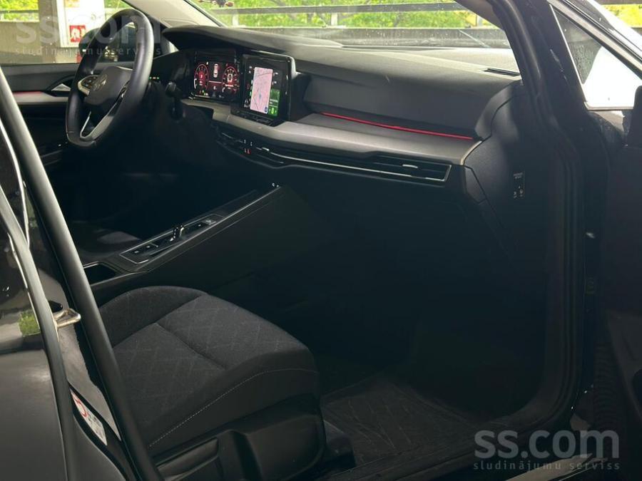 Melns Volkswagen Golf VIII 2024 Rīga, ar dzinēja tilpumu 1.50 L un nobraukumu 33 tūkst. km par 15290 €, foto 19 vietnē AUTOMOTO.COM.LV