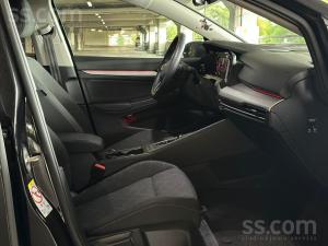 Melns Volkswagen Golf VIII 2024 Rīga, ar dzinēja tilpumu 1.50 L un nobraukumu 33 tūkst. km par 15290 €, foto 20 vietnē AUTOMOTO.COM.LV