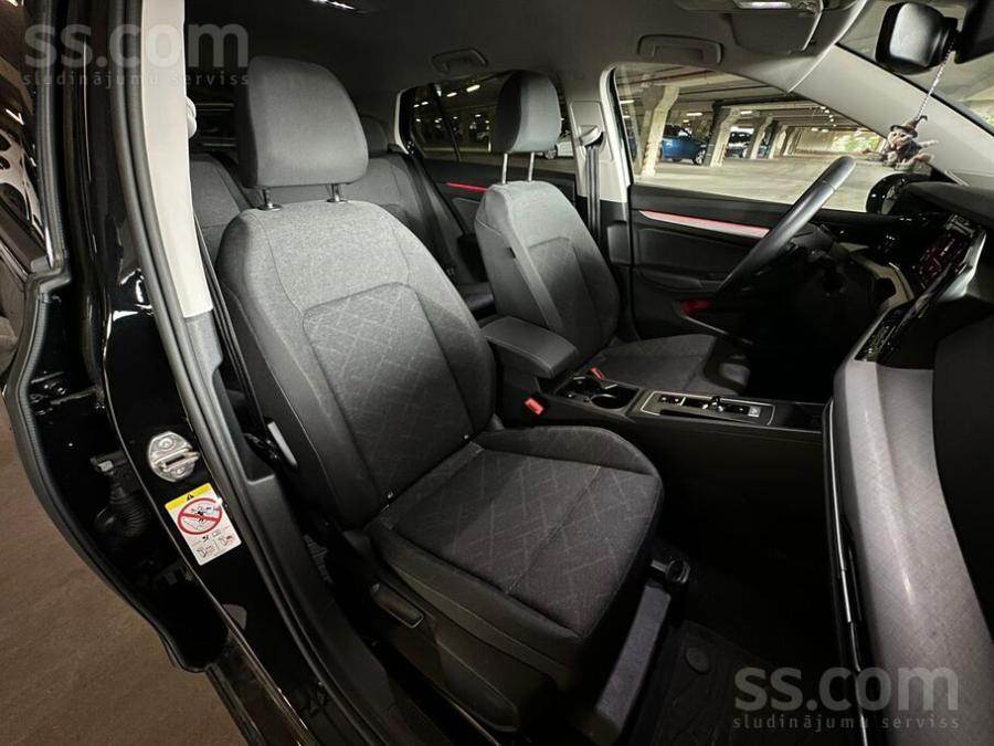 Melns Volkswagen Golf VIII 2024 Rīga, ar dzinēja tilpumu 1.50 L un nobraukumu 33 tūkst. km par 15290 €, foto 21 vietnē AUTOMOTO.COM.LV
