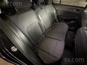 Melns Volkswagen Golf VIII 2024 Rīga, ar dzinēja tilpumu 1.50 L un nobraukumu 33 tūkst. km par 15290 €, foto 22 vietnē AUTOMOTO.COM.LV