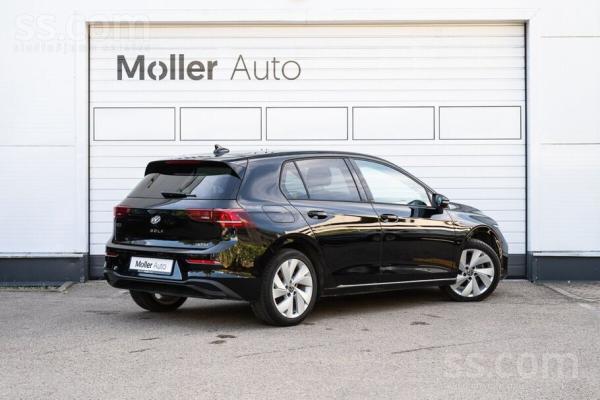 Melns Volkswagen Golf VIII 2024 Rīga, ar dzinēja tilpumu 1.50 L un nobraukumu 36 tūkst. km par 22950 €, foto 3 vietnē AUTOMOTO.COM.LV