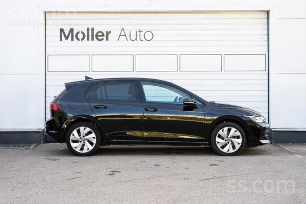 Melns Volkswagen Golf VIII 2024 Rīga, ar dzinēja tilpumu 1.50 L un nobraukumu 36 tūkst. km par 22950 €, foto 5 vietnē AUTOMOTO.COM.LV
