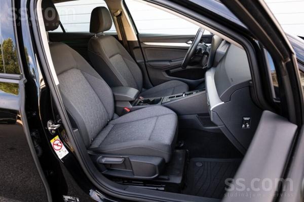 Melns Volkswagen Golf VIII 2024 Rīga, ar dzinēja tilpumu 1.50 L un nobraukumu 36 tūkst. km par 22950 €, foto 6 vietnē AUTOMOTO.COM.LV