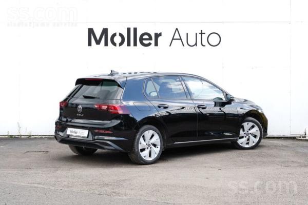 Черный Фольксваген Golf 8 2025 в Рига, объемом двигателя 2.00 л и пробегом 27 тыс. км за 24990 €, фото 4 на AUTOMOTO.COM.LV