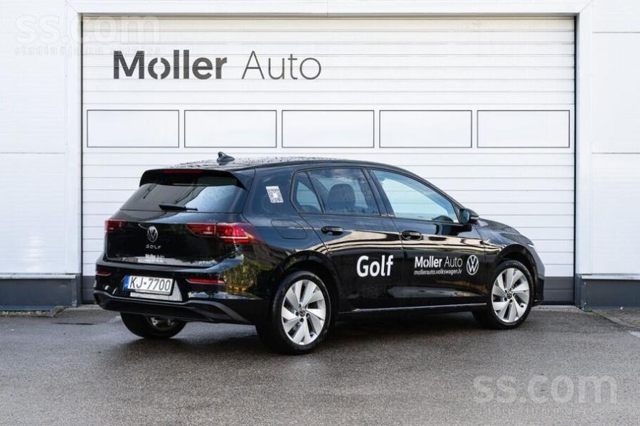 Melns Volkswagen Golf VIII 2026 Rīga, ar dzinēja tilpumu 1.50 L un nobraukumu 8 tūkst. km par 27950 €, foto 4 vietnē AUTOMOTO.COM.LV