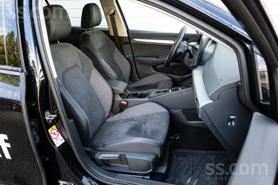 Melns Volkswagen Golf VIII 2026 Rīga, ar dzinēja tilpumu 1.50 L un nobraukumu 8 tūkst. km par 27950 €, foto 7 vietnē AUTOMOTO.COM.LV